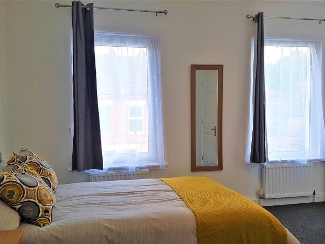 Room at Malvern Road, Luton