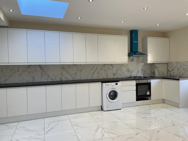 Room at Manor Drive, Greater London