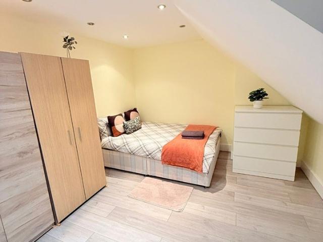 Room at Manor Drive, Greater London