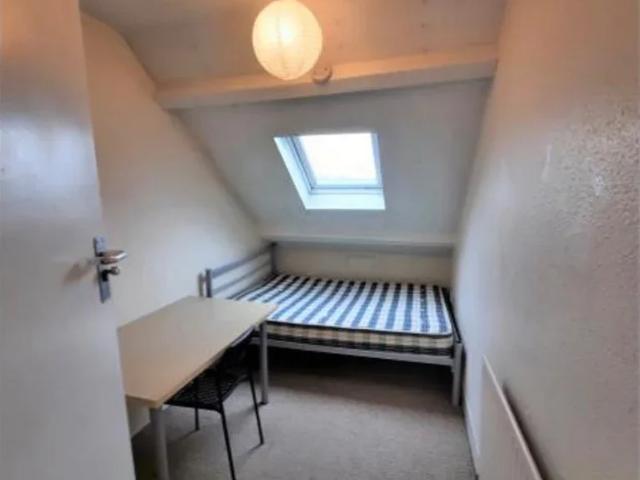 Room at Manor House Road, Newcastle upon Tyne