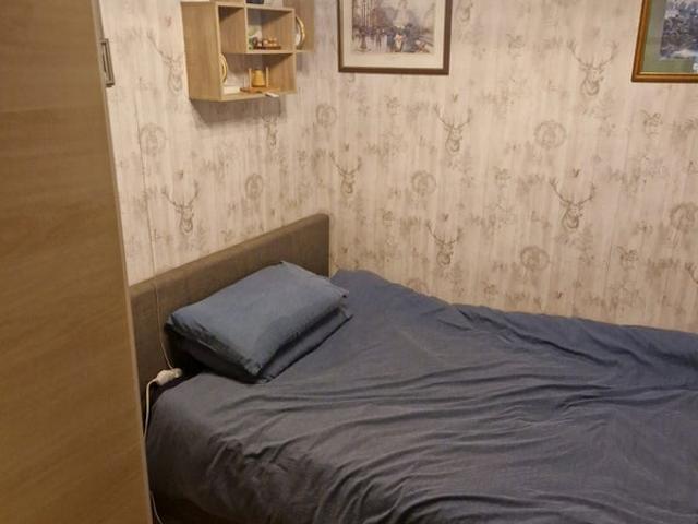 Room at Manor Lane, Lichfield