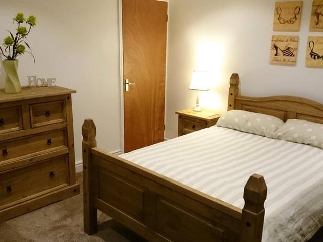 Room at Manor Lane, Sheffield
