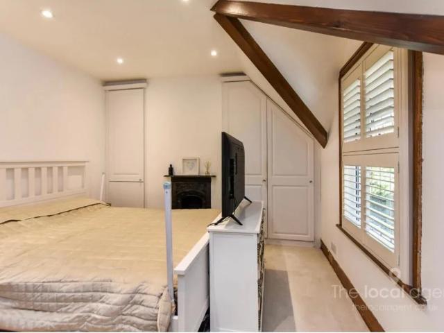 Room at Manor Lane, Reigate and Banstead