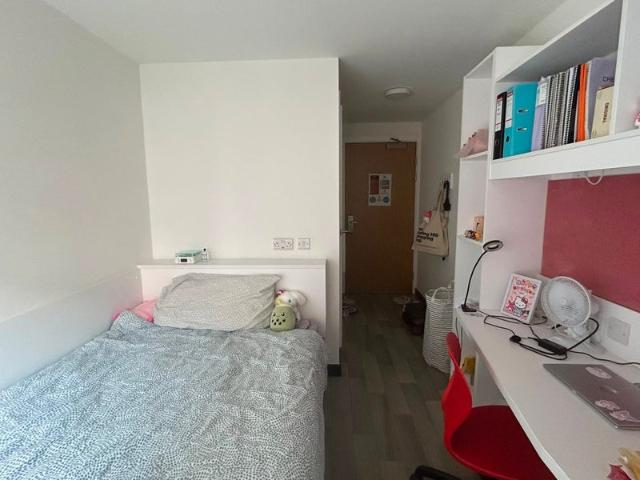 Room at Manor Road, Coventry
