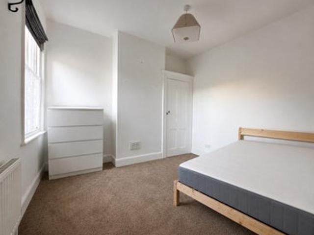 Room at Manor Road, Chelmsford