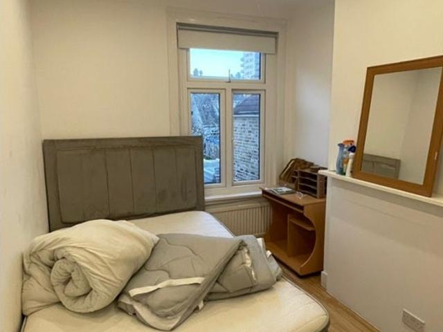 Room at Manbey Grove, Greater London
