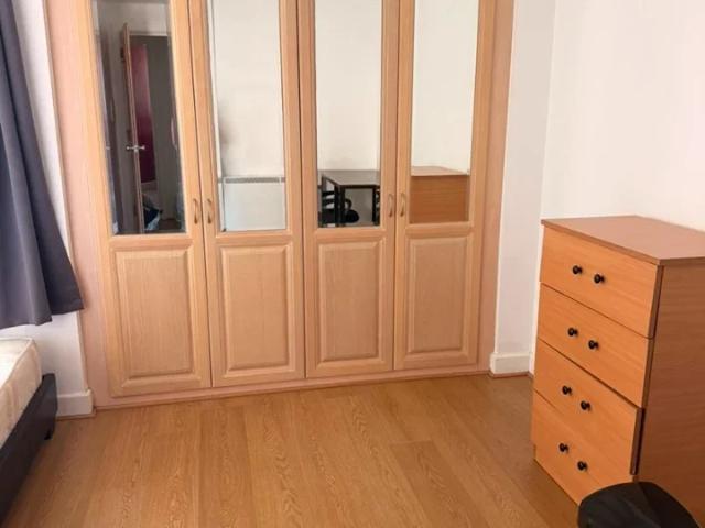 Room at Manchester Road, Greater London