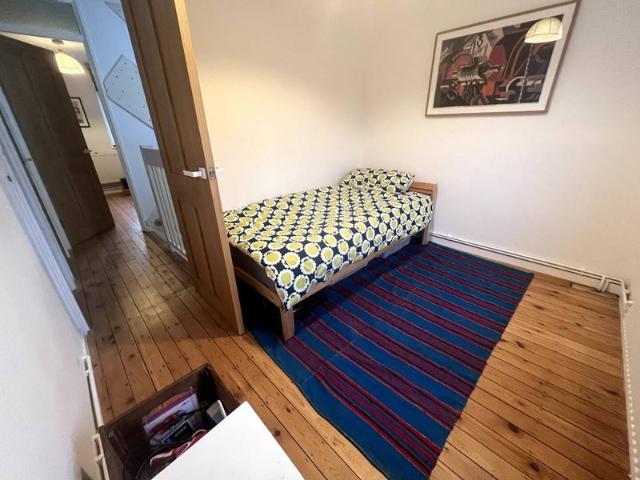 Room at Mandeville Street, Greater London