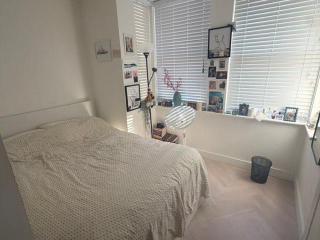 Room at Mandrell Road, Greater London