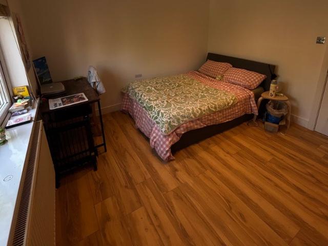 Room at Manger Road, Greater London