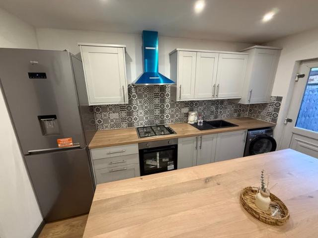 Room at Mansell Road, Liverpool