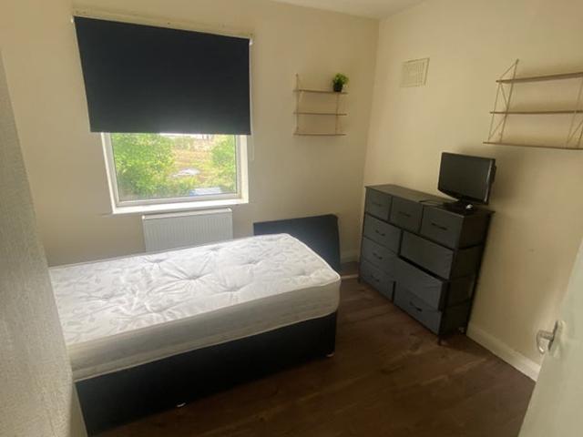 Room at Mansfield Crescent, Borough of Pendle