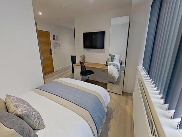 Room at Mansfield Road, Nottingham