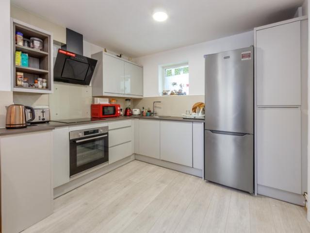Room at Mansfield Road, Greater London
