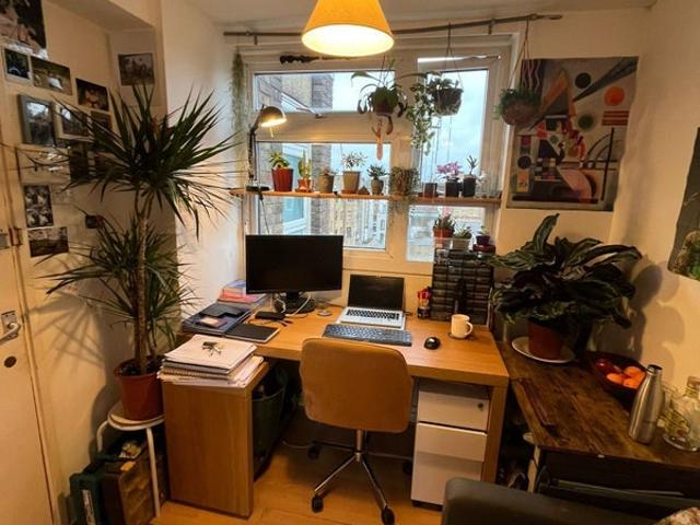 Room at Mansford Street, Greater London