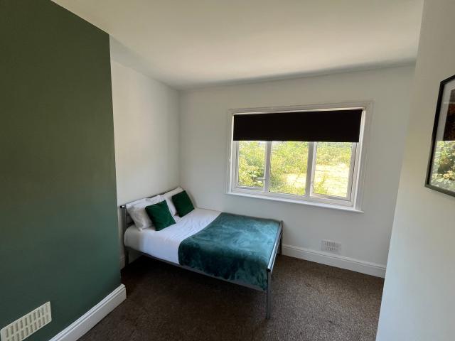 Room at Manton Crescent, Bassetlaw