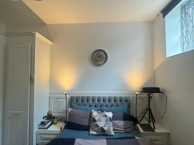 Room at Mason Street, Greater London