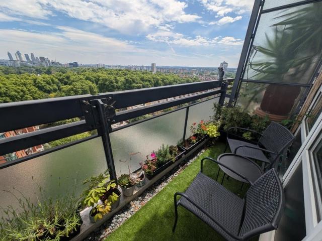Room at Maskelyne Close, Greater London