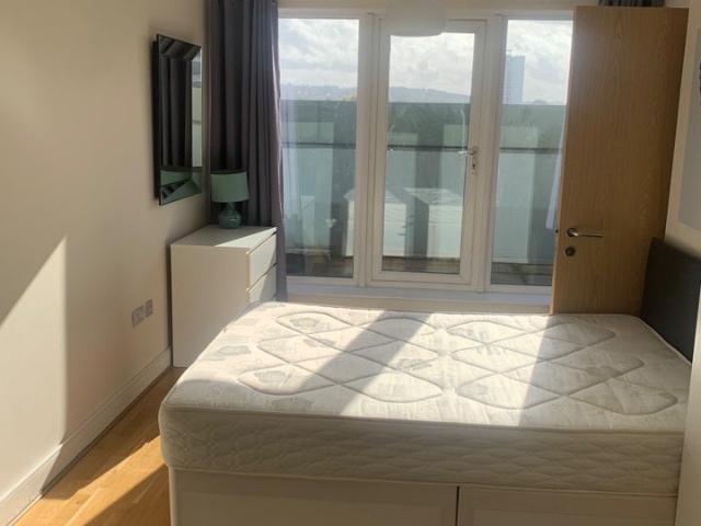 Room at Mast Quay, Greater London