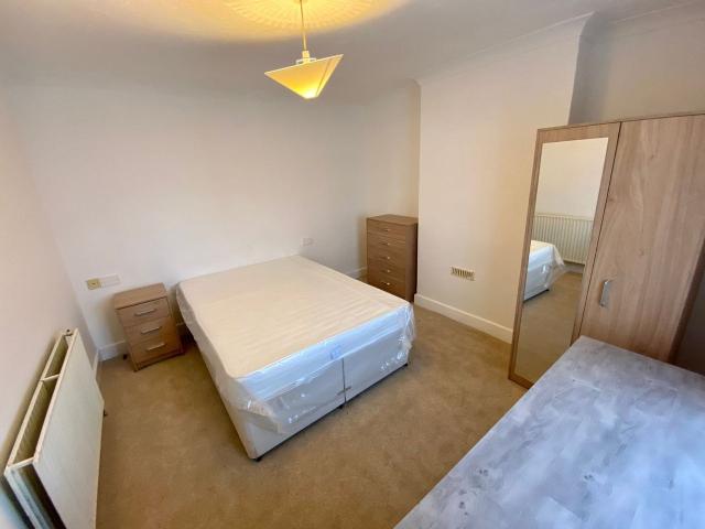 Room at Maple Road, Bournemouth