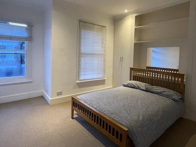Room at Marne Street, City of Westminster