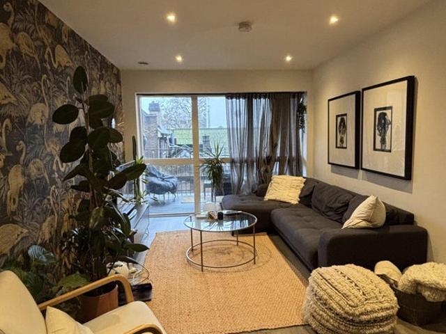 Room at Mare Street, Greater London