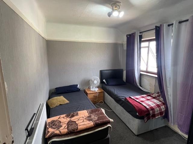 Room at Margaret Road, Liverpool
