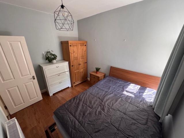 Room at Margate Road, Greater London