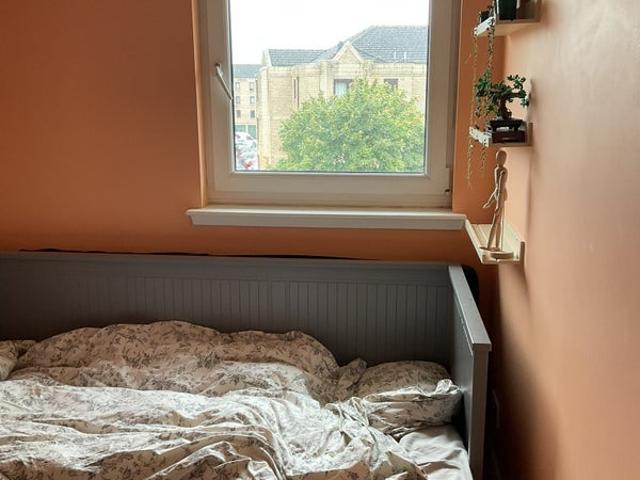 Room at Mariners Wynd, Glasgow