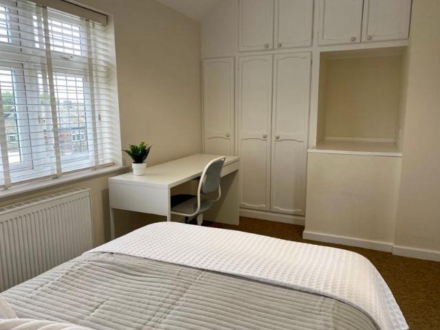 Room at Marion Crescent, Greater London
