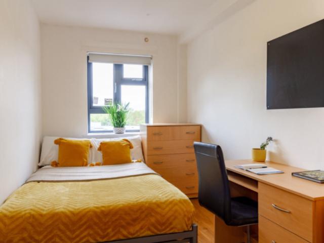Room at Marker Way, Greater London