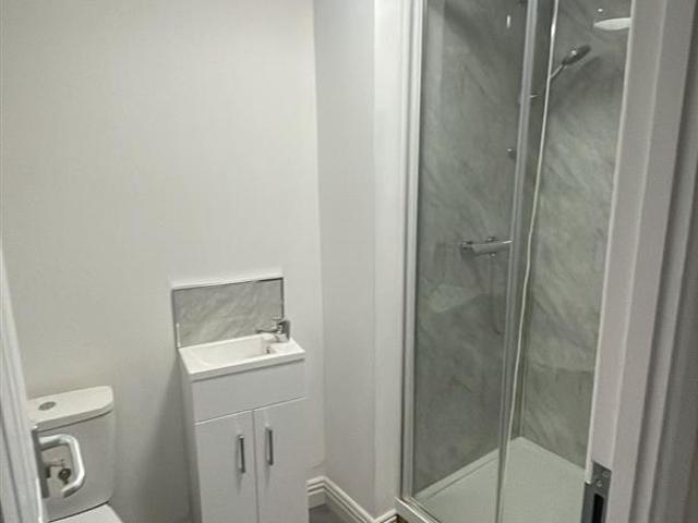 Room at Market Place, Mansfield Woodhouse