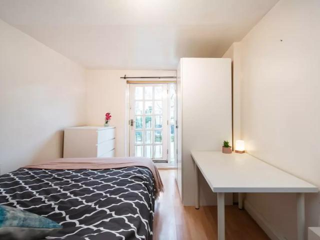 Room at Marlborough Road, Greater London