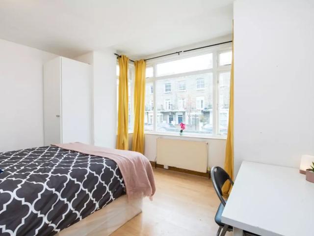 Room at Marlborough Road, Greater London