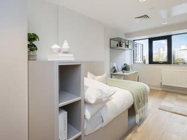 Room at Marlborough Street, Bristol