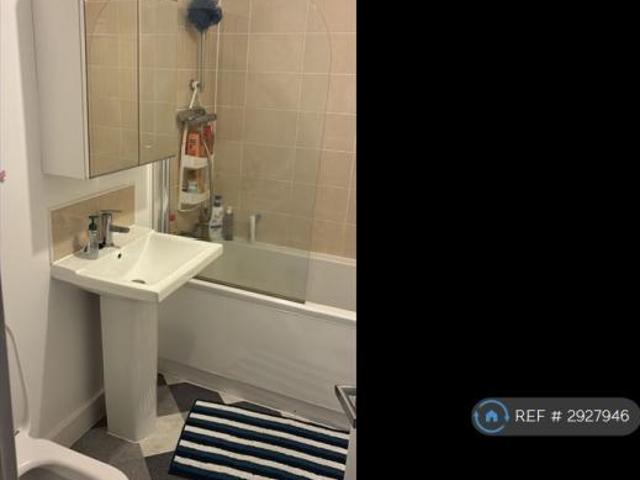 Room at Marlington Drive, Kirklees