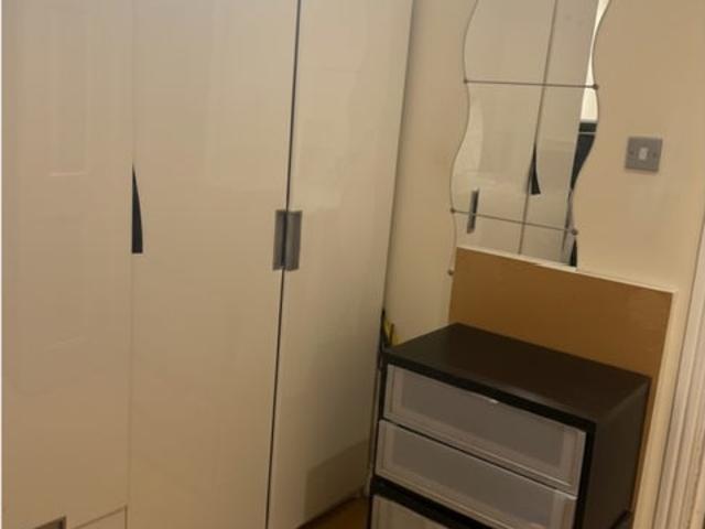Room at Marloes Road, Greater London