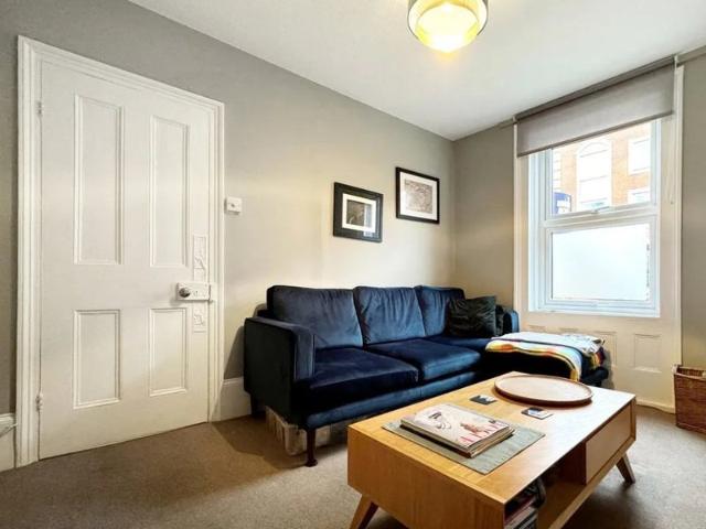 Room at Marsham Street, Maidstone