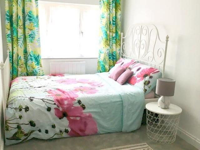 Room at Marshall Close, Greater London