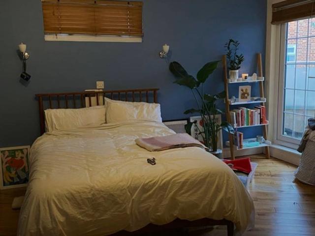 Room at Martaban Road, Greater London