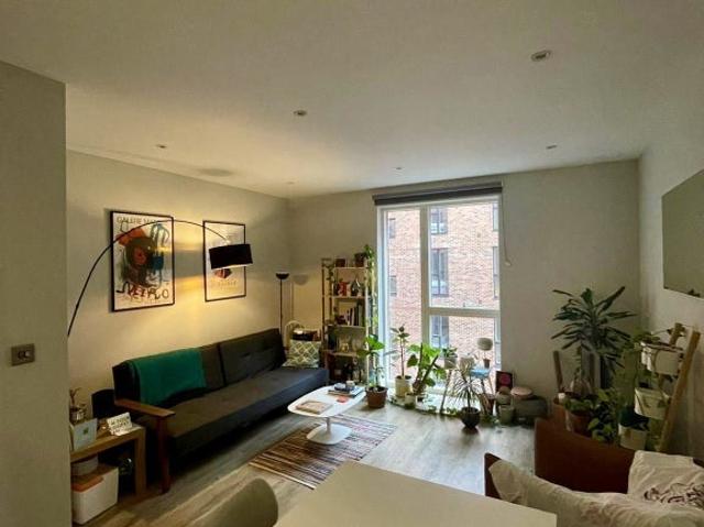 Room at Martel Place, Greater London