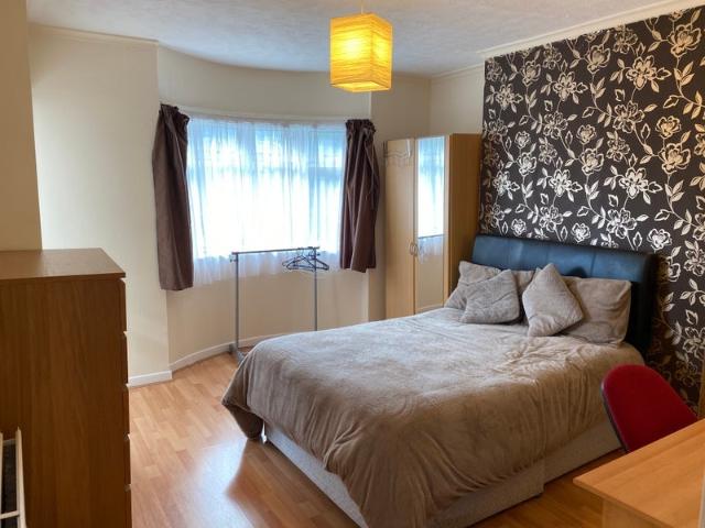 Room at Martha Street, Greater London