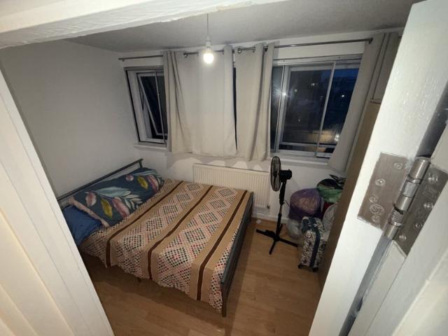 Room at Martindale Road, Greater London