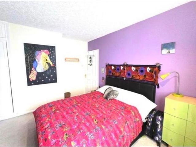 Room at Marwood Road, Nottingham
