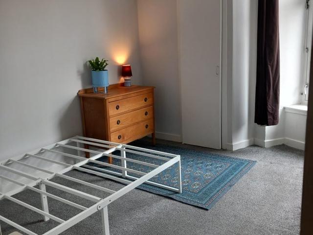 Room at Maryhill Road, Glasgow
