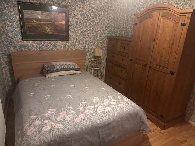 Room at Maryside, Slough