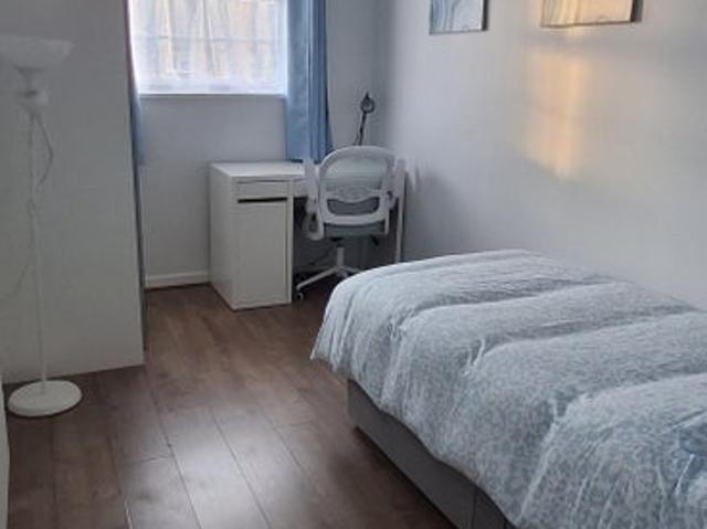 Room at Mawson Close, Greater London