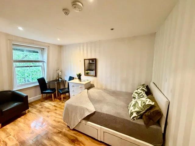 Room at Matheson Road, Greater London