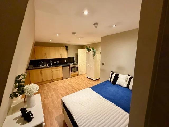 Room at Matheson Road, Greater London