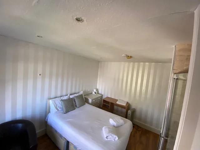 Room at Matheson Road, Greater London